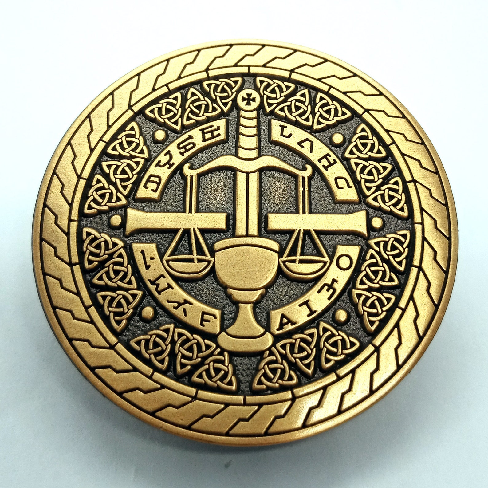 DND PALADIN PIN Dungeons and Dragons Charachter Enamel Pin | Etsy