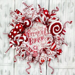 Mrs Claus Peppermint Parlor Christmas Wreath, Christmas Decoration ...