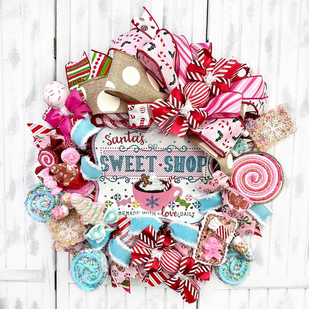 Santa’s Sweet Shop Christmas Wreath, Handmade Gingerbread in Cup ...