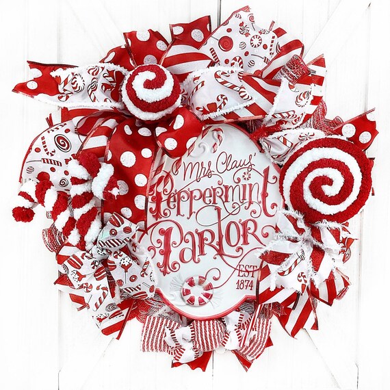 Mrs Claus Peppermint Parlor Christmas Wreath Christmas - Etsy