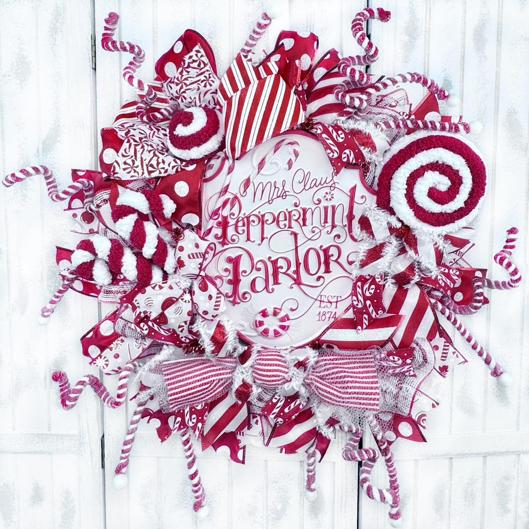 Mrs Claus Peppermint Parlor Christmas Wreath, Christmas Decoration ...