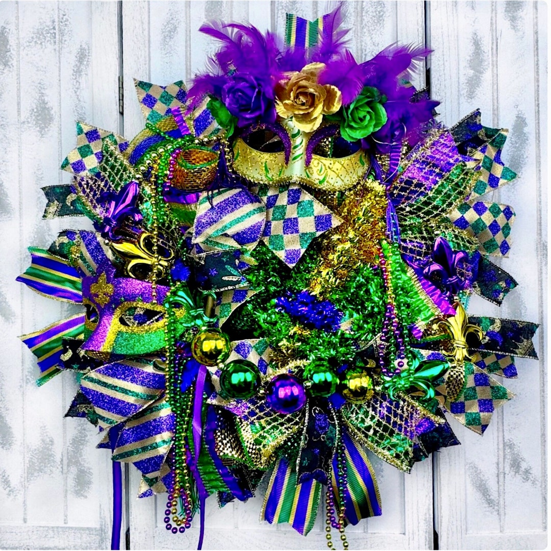 Mardi Gras Fat Tuesday Wreath With Two Masks, Themed Ribbon, Fleur De ...