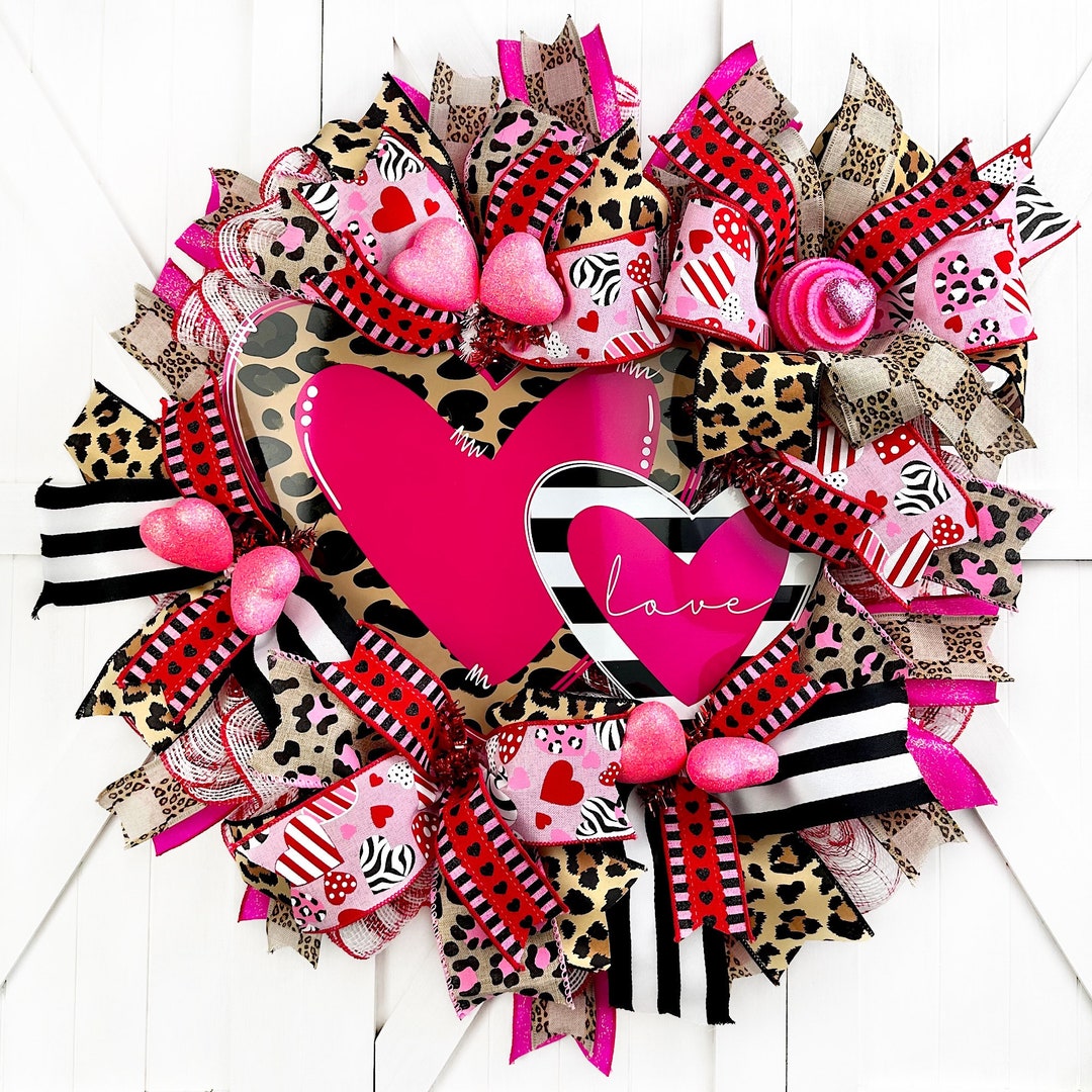 Valentines Day Wreath With Hearts, Cheetah Print & Hot Pink, Heart ...