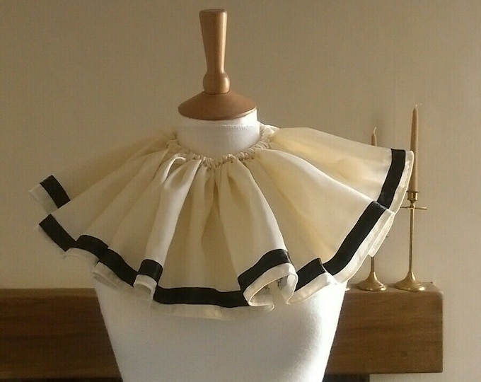 Vintage Style Ivory Taffeta Black Burlesque Pierrot Clown Ruff Collar ...