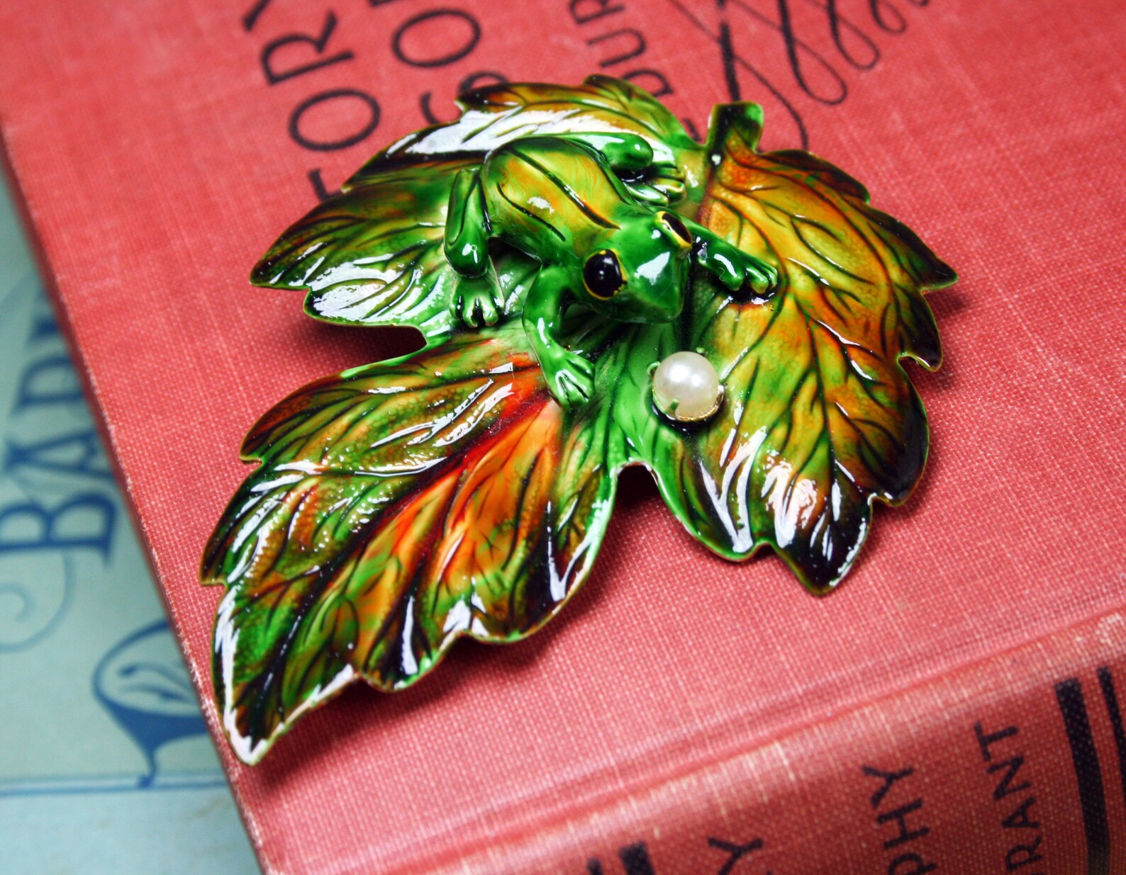 Vintage Signed Robert Frog and Leaf Pin Vintage Enamel Leaf - Etsy