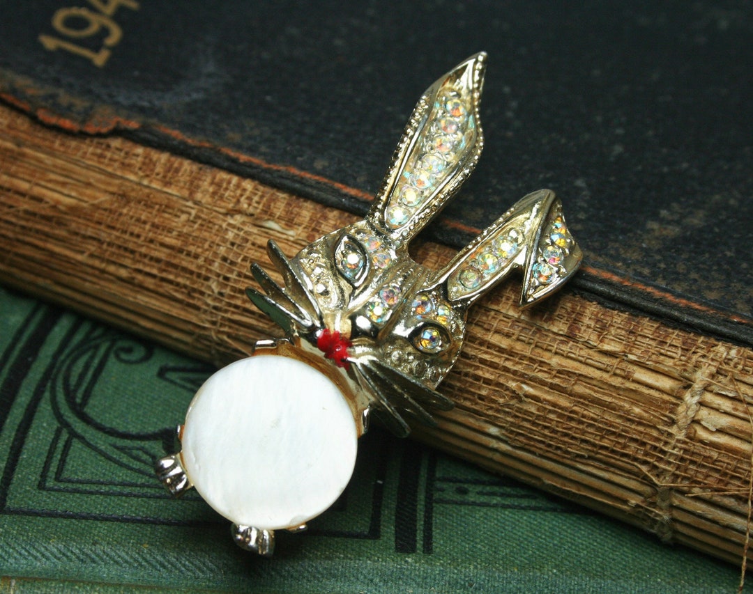 Vintage Bunny Brooch, Gold Rabbit Pin, Mother of Pearl Brooch, Mother ...