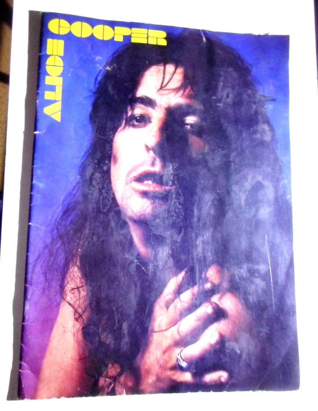 Alice Cooper 1977 Guilty Tour Concert Program Tour Book Vintage Tour ...