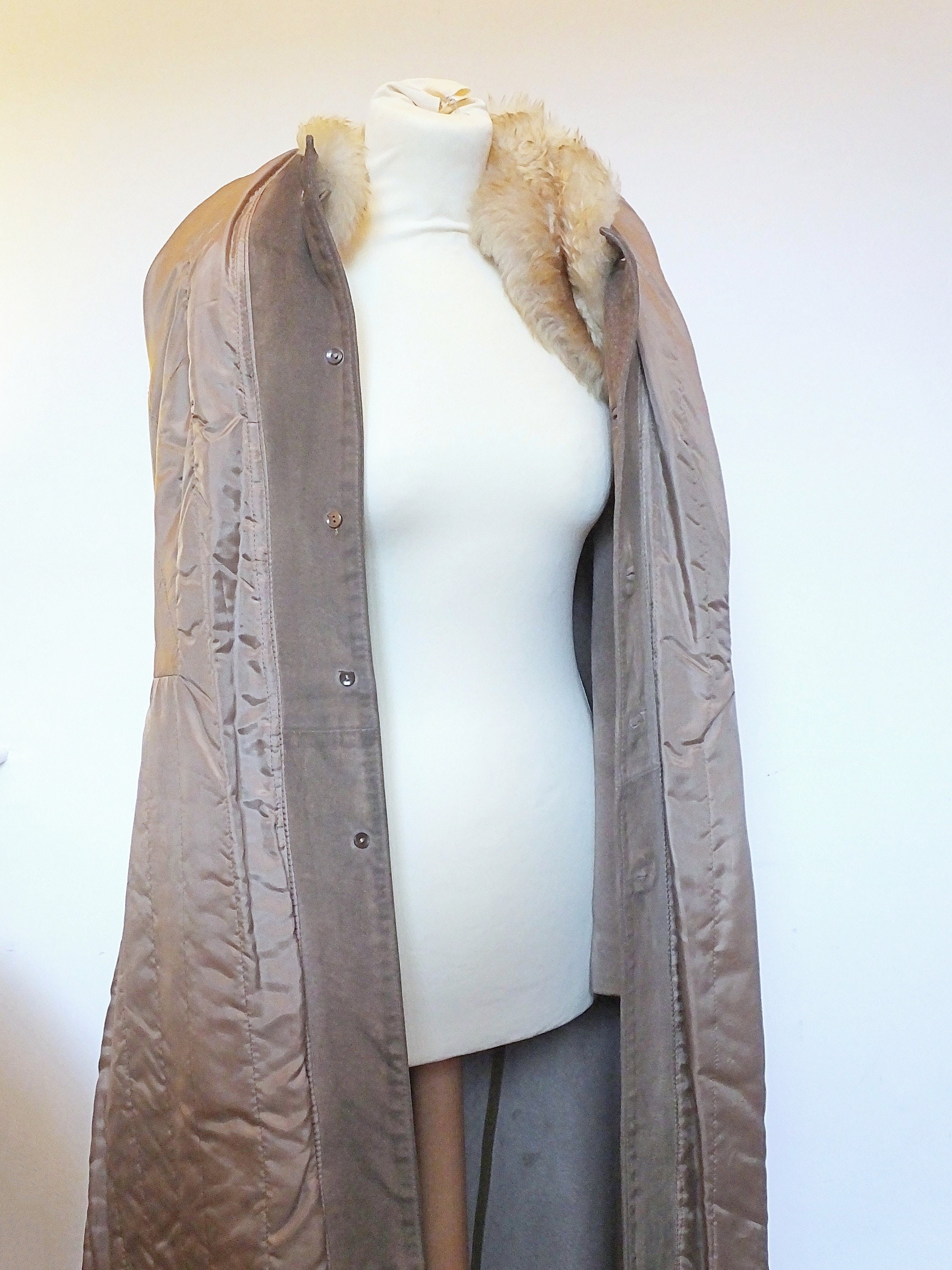 1970s French Suede Taupe Overcoat With Fox Fur Collar, Padded Lining ...