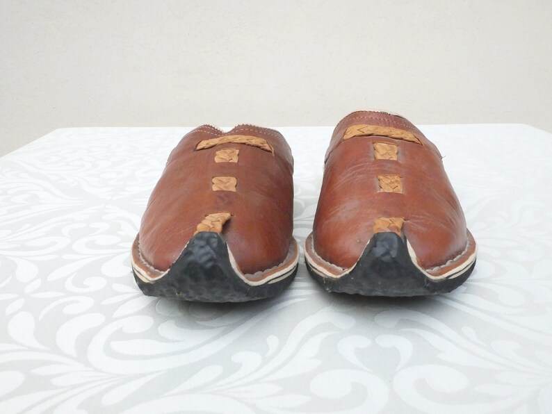 Vintage Handmade Moroccan Slippers/shoes Slip On, Leather, Medium Brown ...