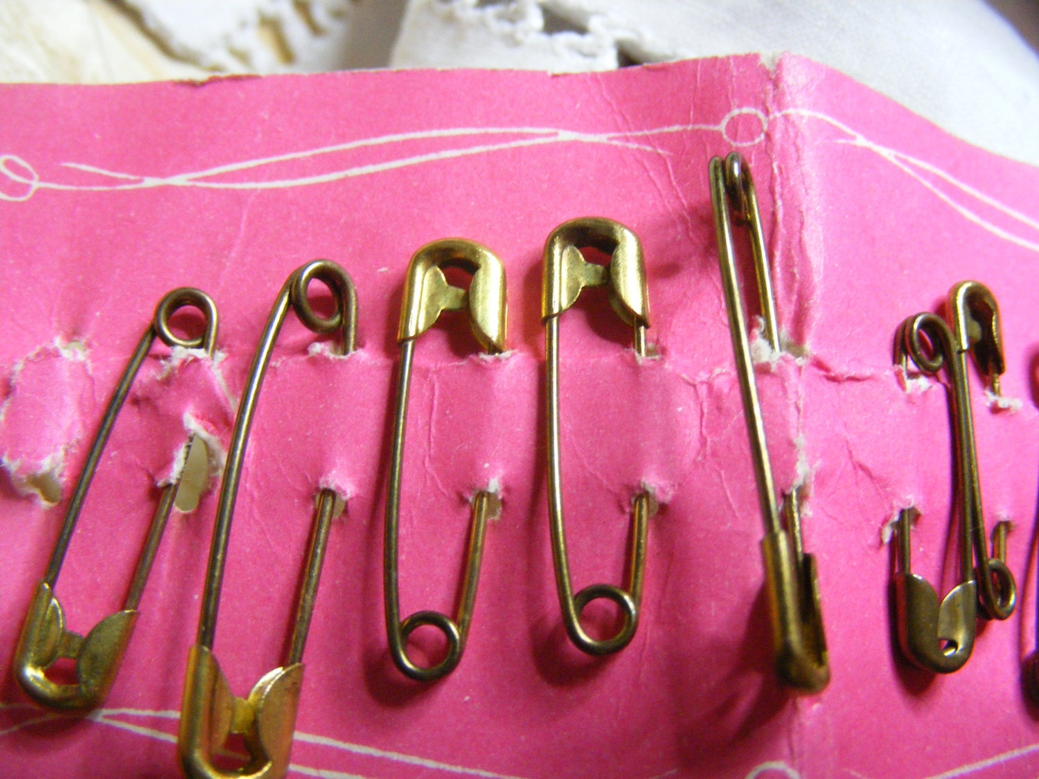 Vintage Lot - Japanese Needles and English Brass Safety Pins - Etsy