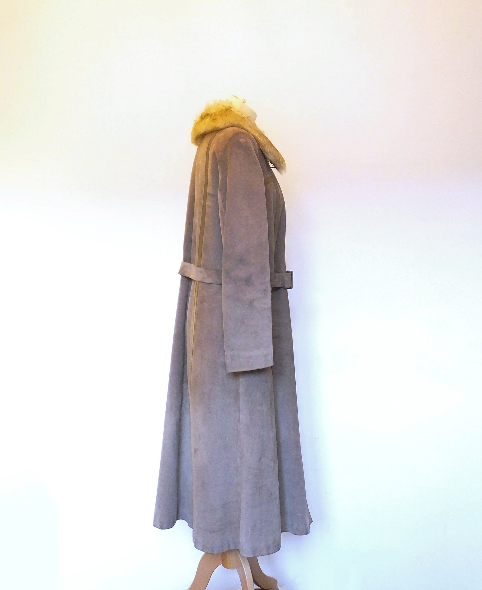 1970s French Suede Taupe Overcoat With Fox Fur Collar, Padded Lining ...