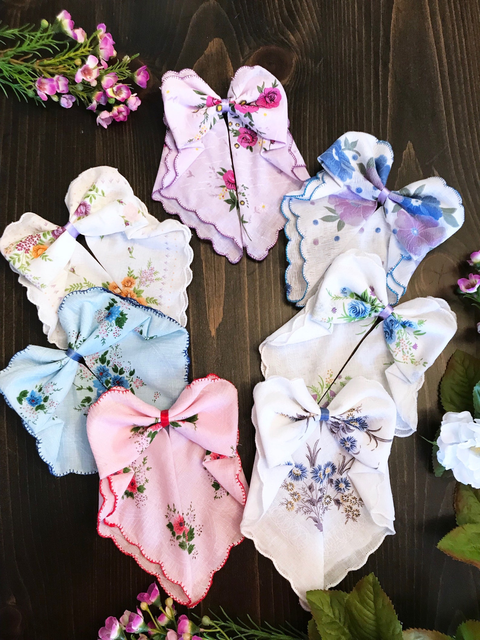 Vintage Handkerchief Bow: Floral Scallop Sailor Style - Etsy