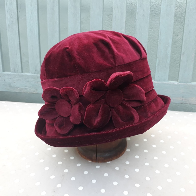 Red Velvet Cloche Hat - Etsy New Zealand