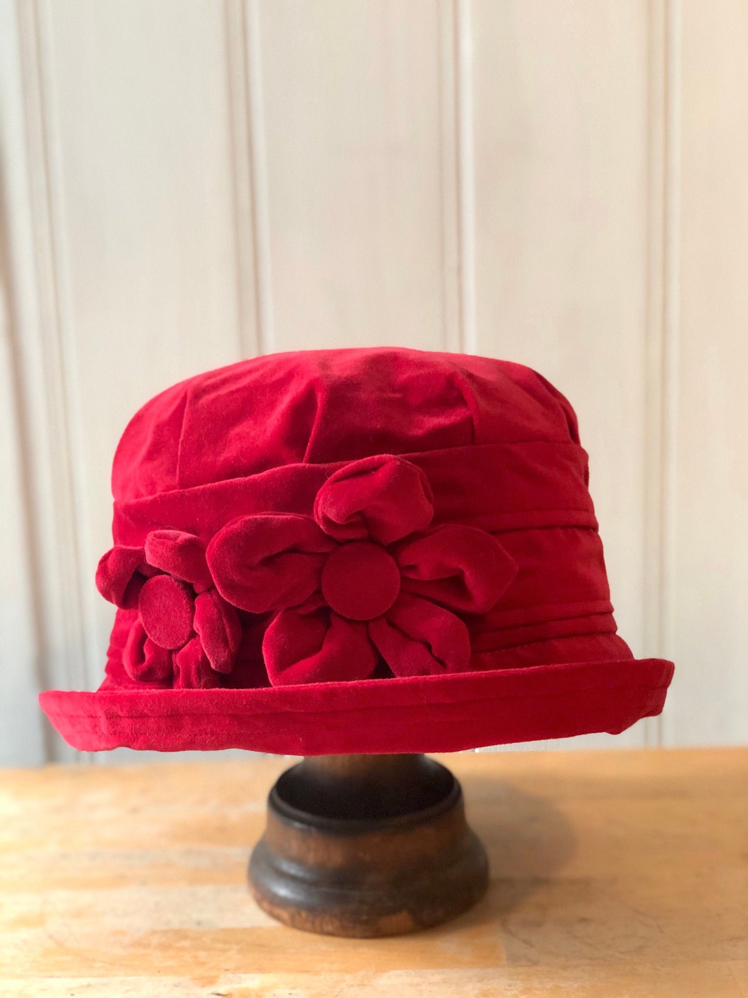 Red Velvet Cloche Hat, 1920s Style, Floral Handmade Hat - Etsy