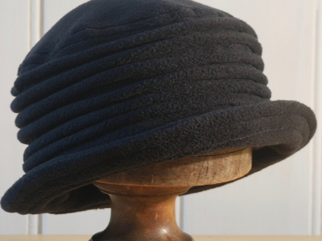 Black Fleece Cloche Hat, 1920s Style, Warm Winter Hat - Etsy