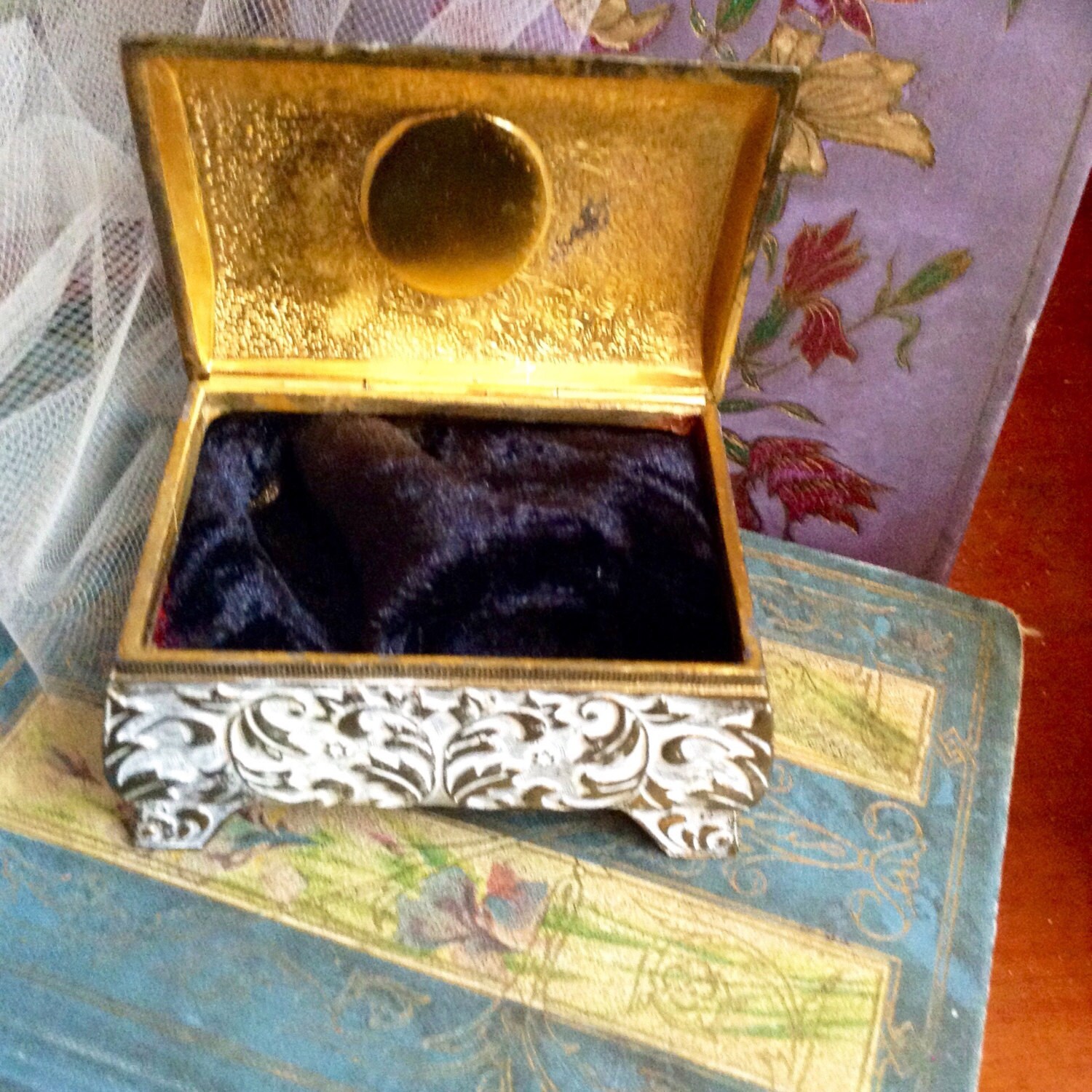 Beautiful Antique Cameo Jewelry Box - Etsy