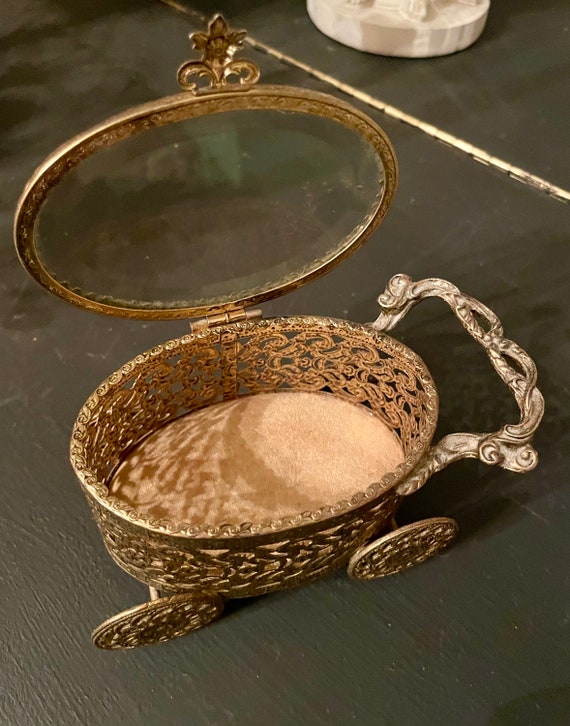 Antique Gold Coach Carridge Syle Casket Jewelry Box - Gem