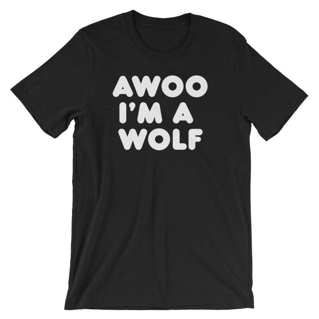 Awoo I'm A Wolf Lazy Halloween Shirt Creepy Sarcastic Costume Pun T ...