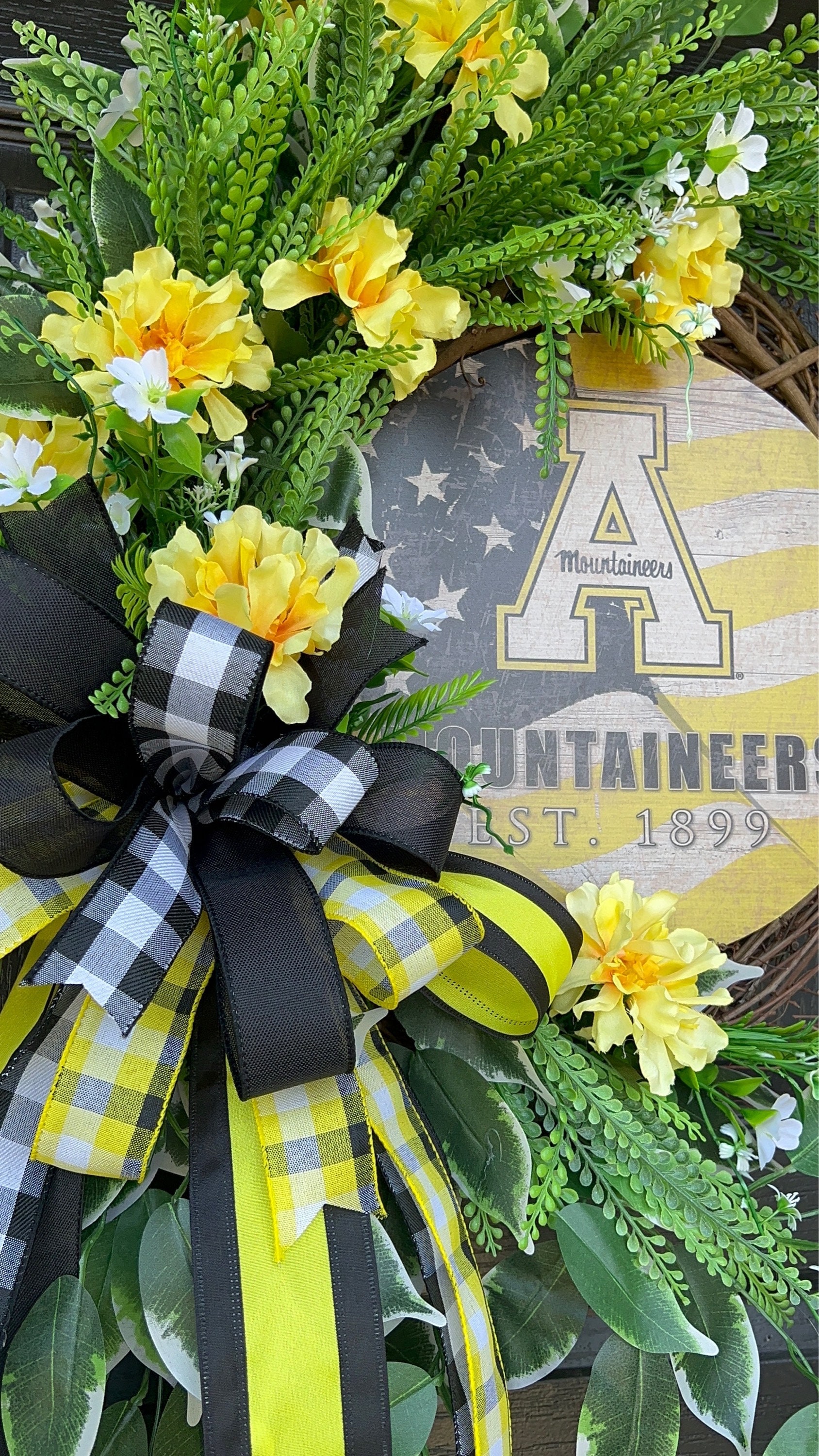 College Wreath- Appalachian State University- North Carolina University ...