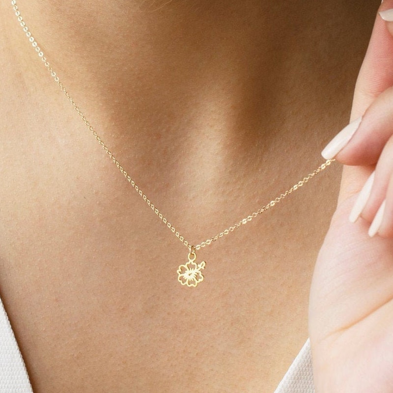 Hawaiian Flower Necklace - Etsy