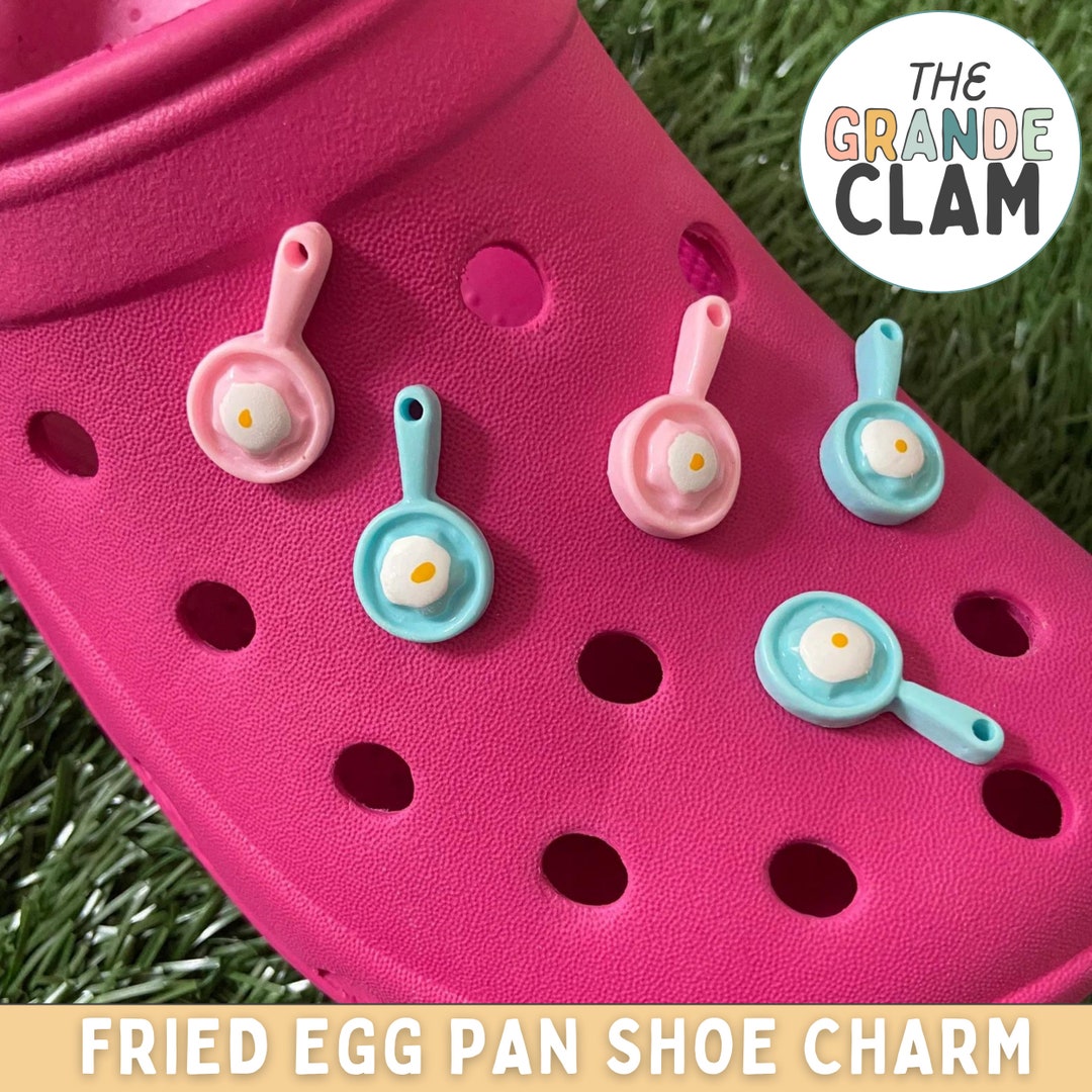 ONE Fried Egg Pan Shoe Charm // Handmade // Breakfast // Yummy - Etsy