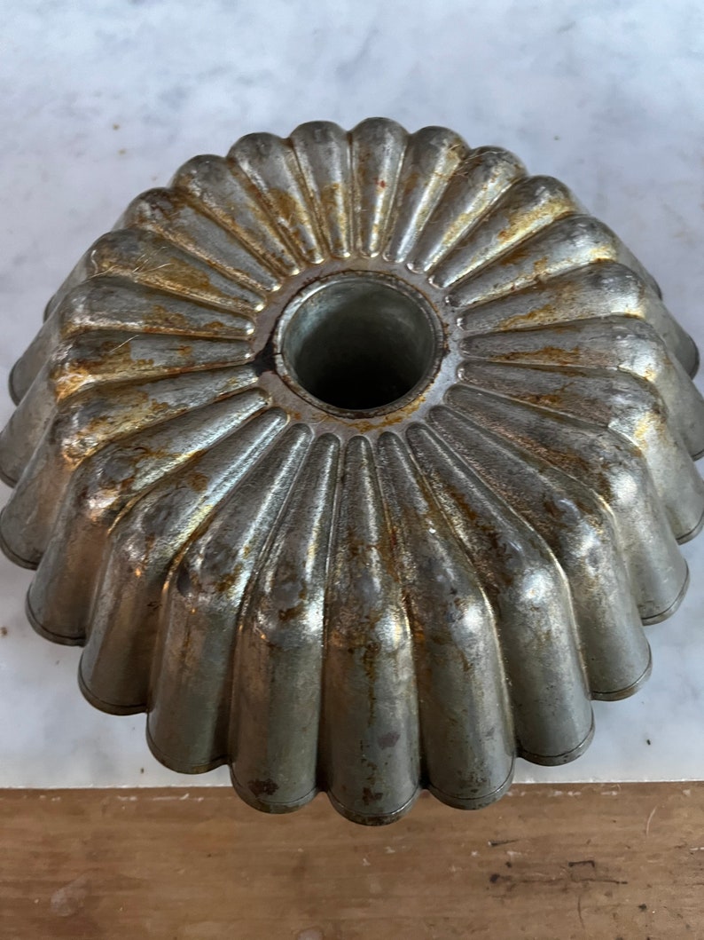 Vintage Tin Fluted Bundt Tube Cake Pan - Etsy