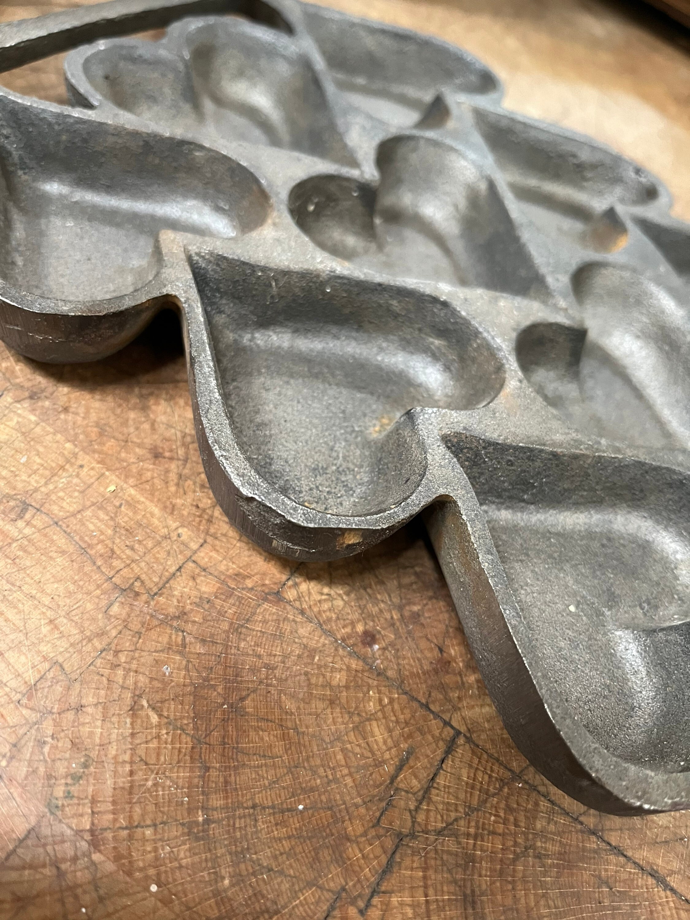 Vintage Cast Iron Heart Cake Cornbread Food Mold - Etsy