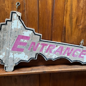 Old Wood Key Sign “entrance” - Etsy