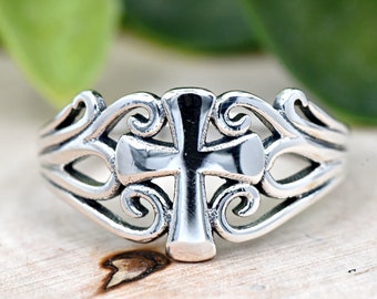 Cross Design Ring - Etsy
