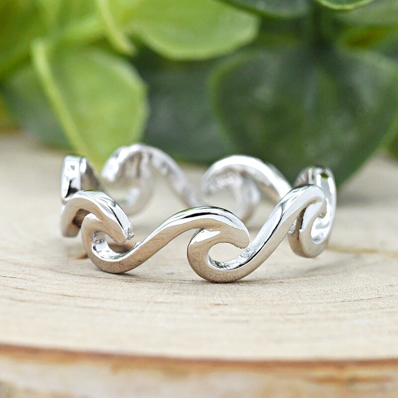 Wave Ring - Etsy