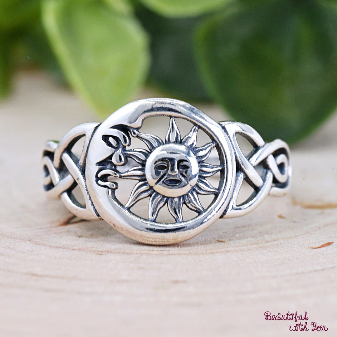 Celtic Crescent Moon and Sun Face Triquetra Knot Side Silver Ring ...
