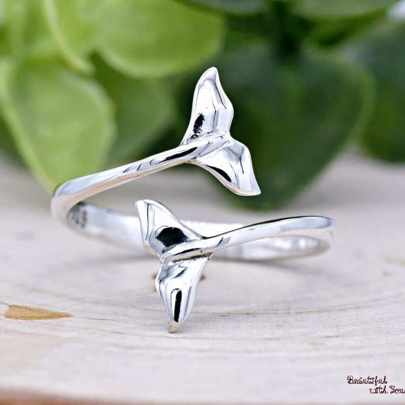 Whale Tail Ring - Etsy