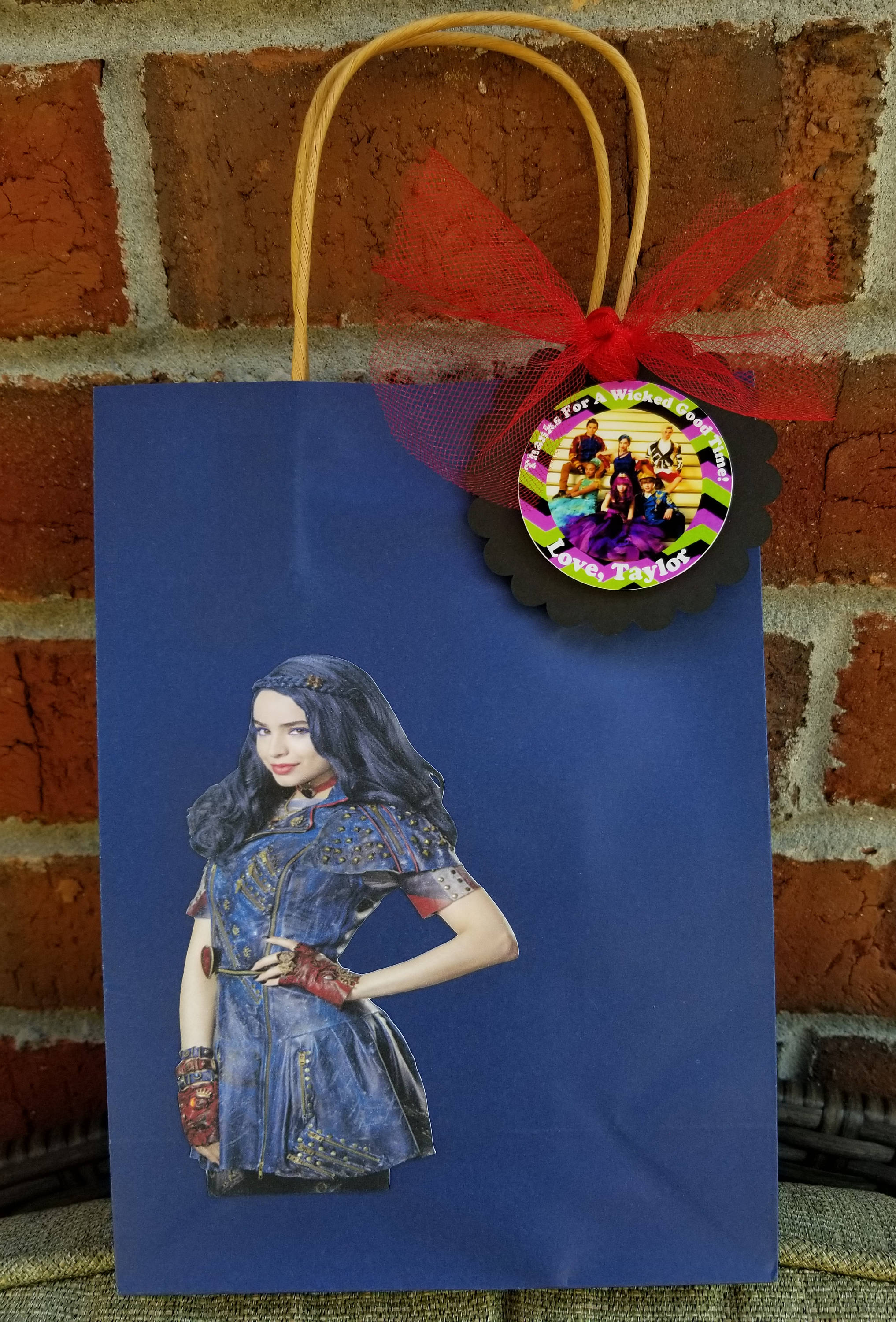 Set of 12 Disney Descendants 2 Themed Birthday Goody Bags | Etsy