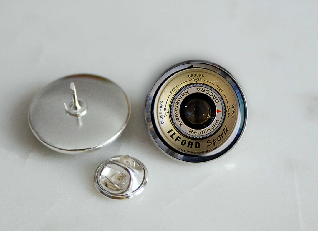 Old Camera Lens Image Tie Pin, Lapel Pin, Cap Pin 20mm, Photographers ...