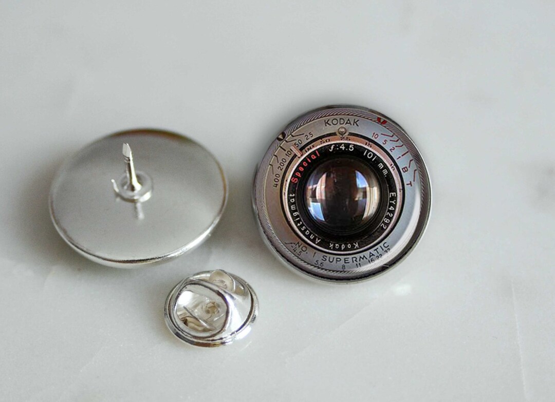 Old Camera Lens Image Tie Pin, Lapel Pin, Cap Pin 20mm, Photographers ...