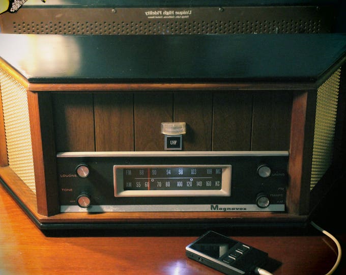 Very Large Tabletop Bluetooth Tube Radio Speaker > Vintage Radio ...