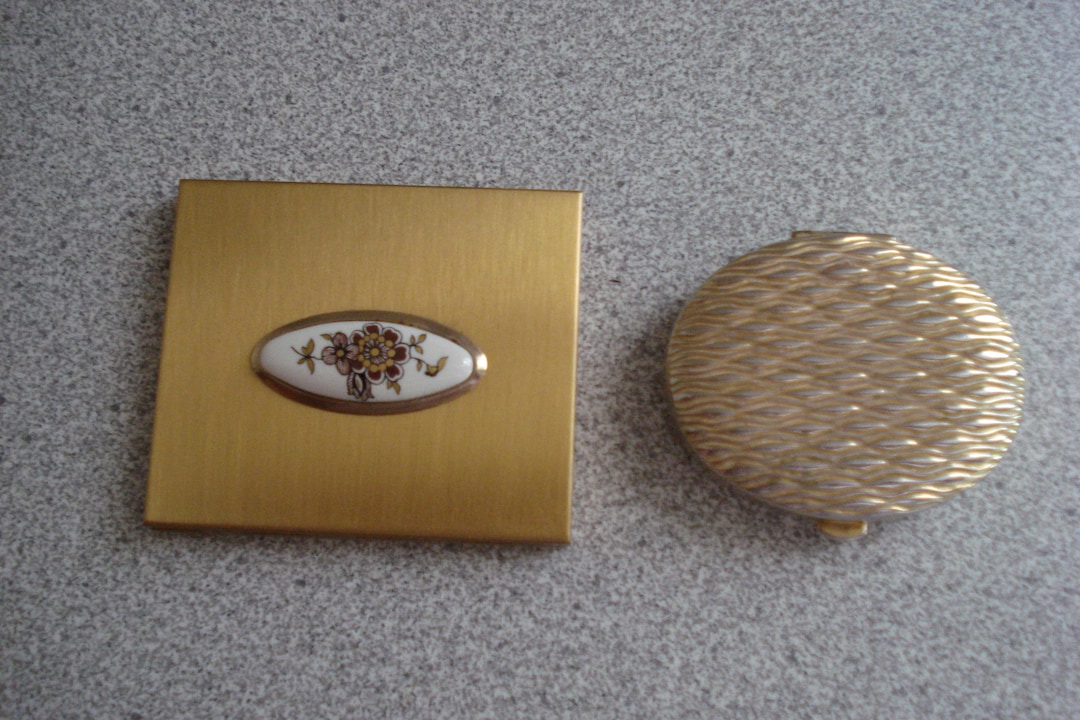 Vintage ESTEE LAUDER & FRANCH Unmarked 2 Powder Compacts Lot / Gold ...