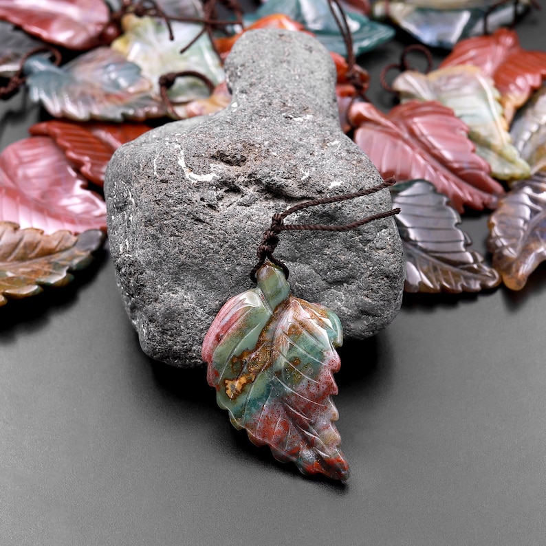 Hand Carved Natural Indian Agate Leaf Pendant Bead Drilled Gemstone - Etsy