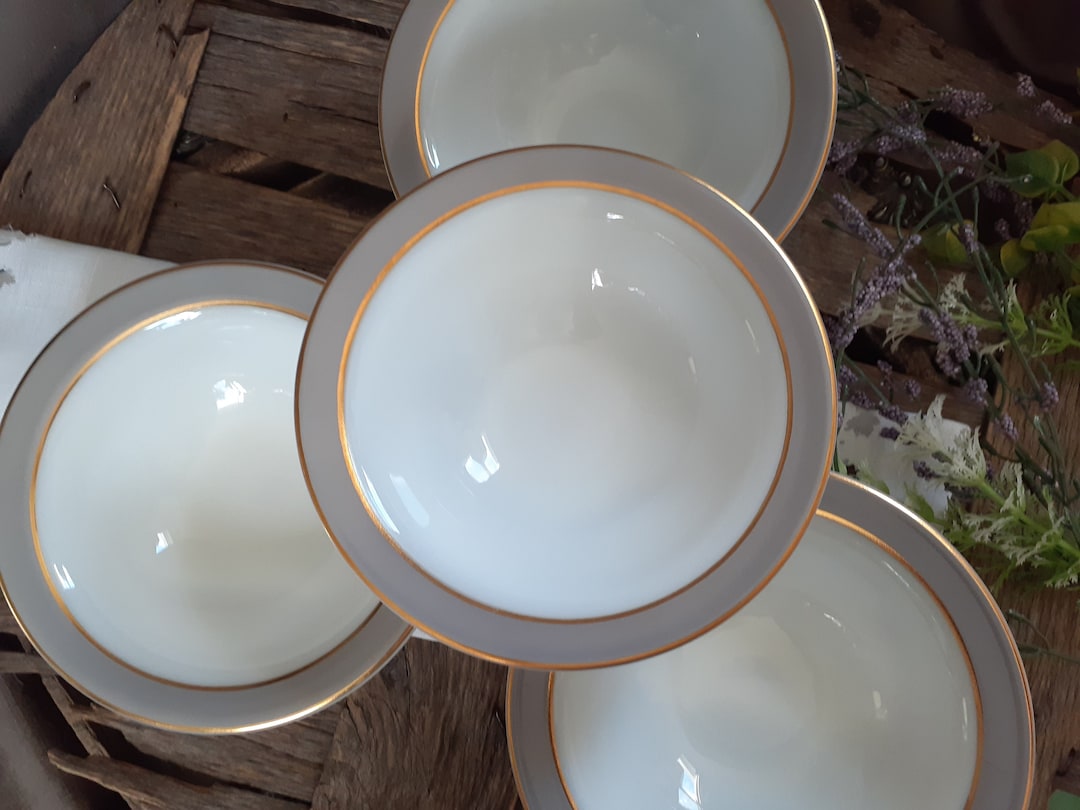 Pyrex Dove Gray Cereal Bowls Set of 4 C.1953 Vintage Bowls W/ Gold Trim ...