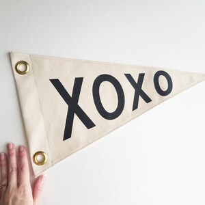 Xoxo Pennant Flag / Wall Flag - Etsy
