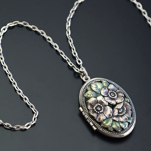 Locket Necklace Oval Silver Locket Pendant Vintage Locket - Etsy