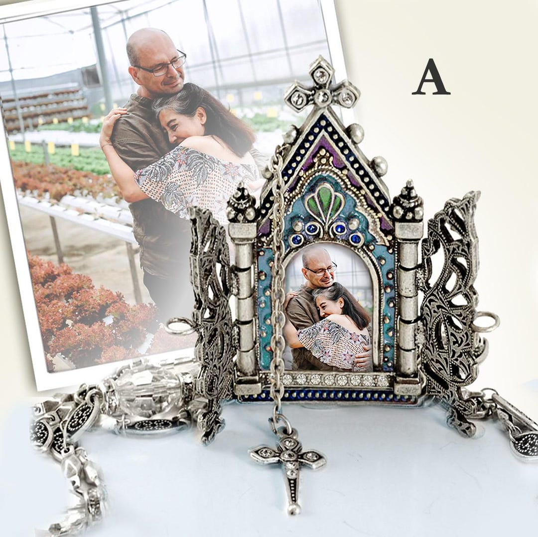 Gates of Heaven Locket Necklace: Personalized Memorial Photo Pendant - Etsy