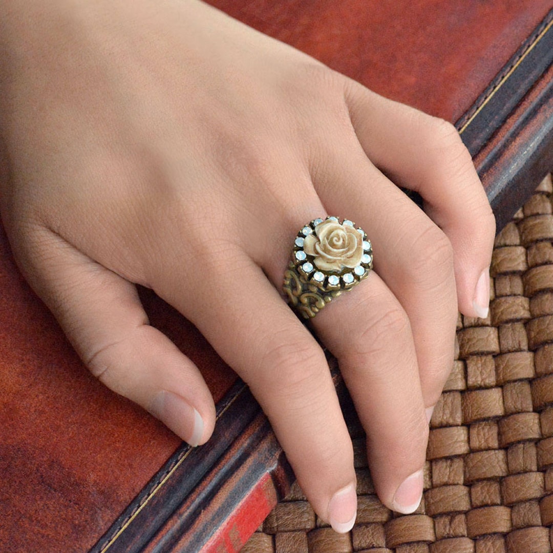Ivory Rose Ring: Vintage Style With Swarovski Crystals - Etsy