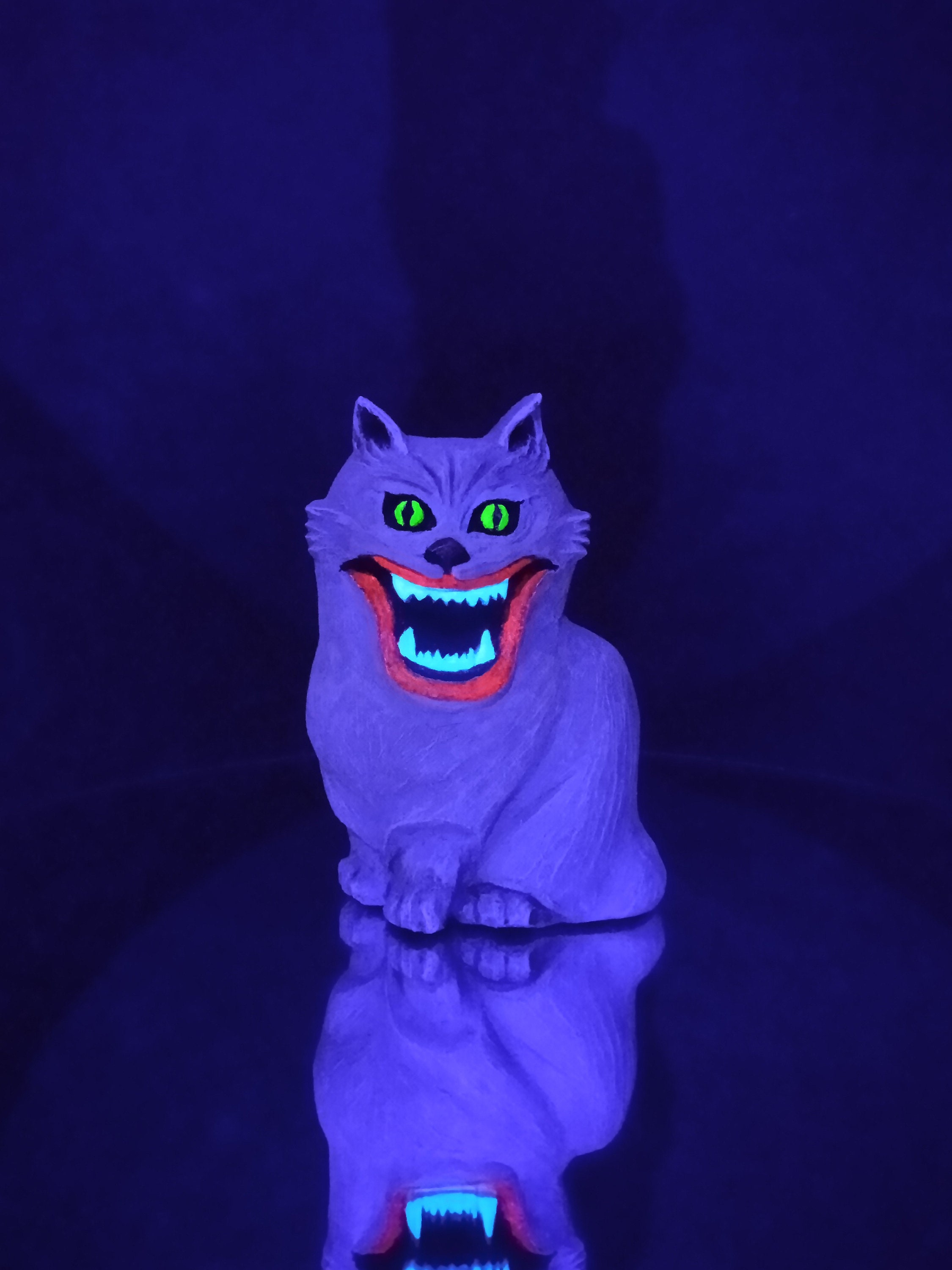 Hausu Cat Sculpture - Etsy