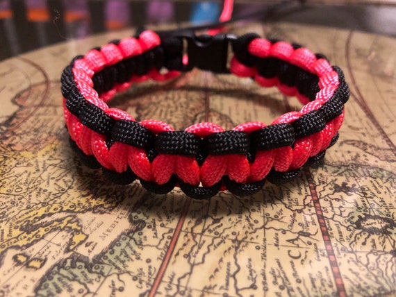 2 Color Paracord Bracelet Instructions