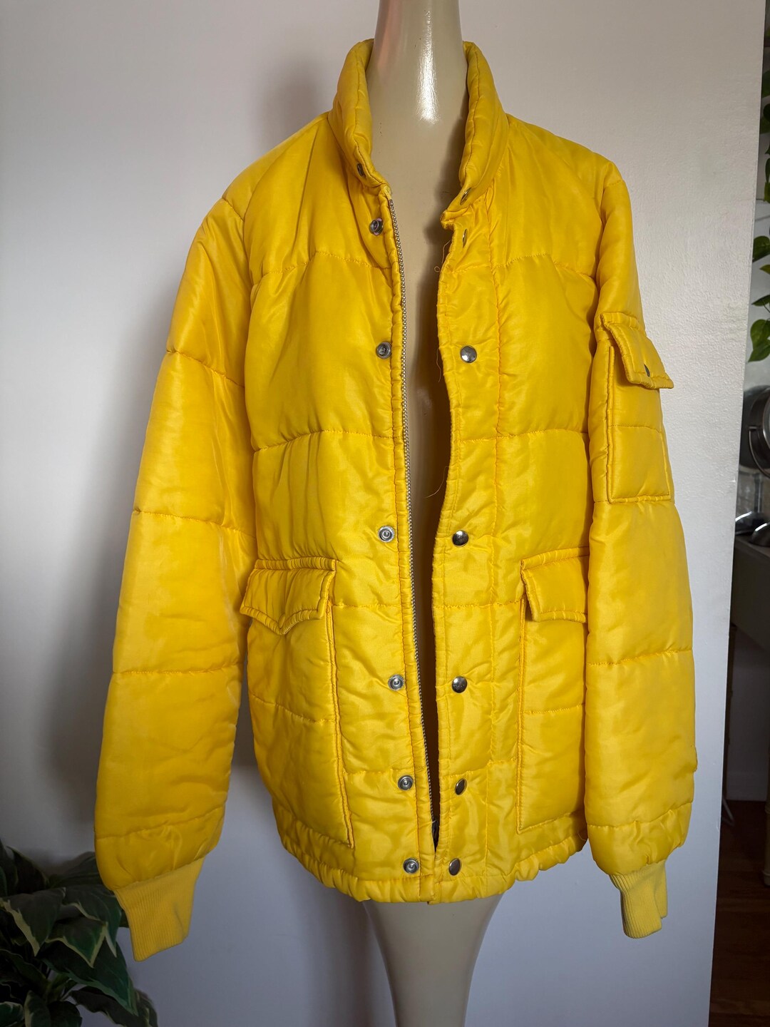 Vintage Yellow Puff Jacket Puffer Snap Button Zipper Closure Front Deep ...