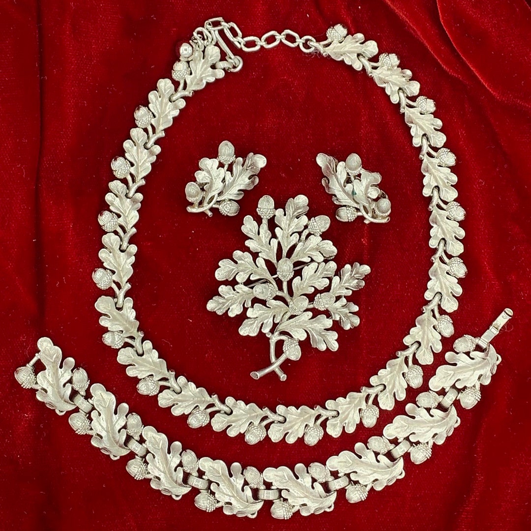 Vintage Trifari Acorn Full Parure Set Silver Tone - Etsy