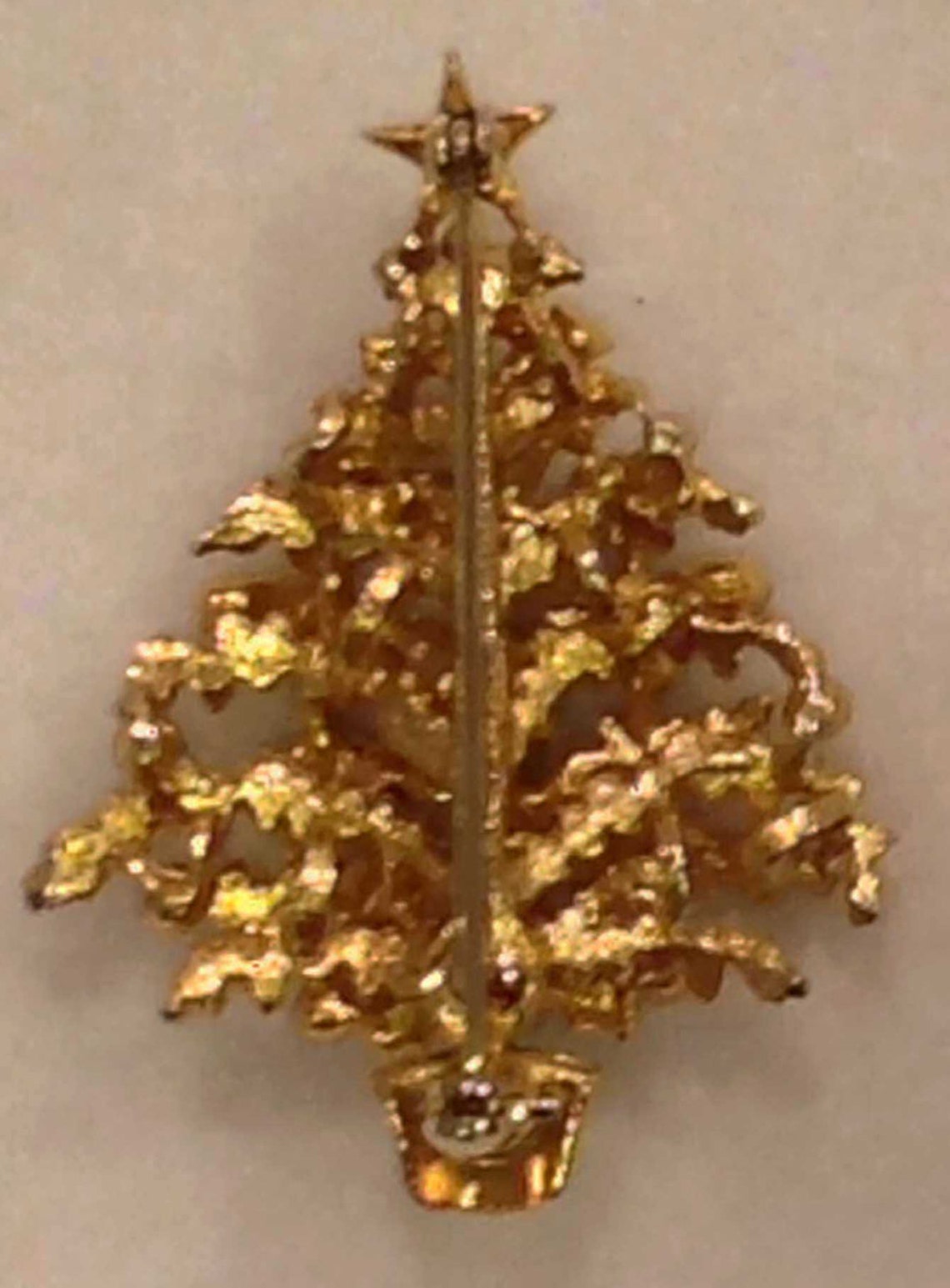 Vintage Lisner Christmas Tree Pin Red Green Clear - Etsy