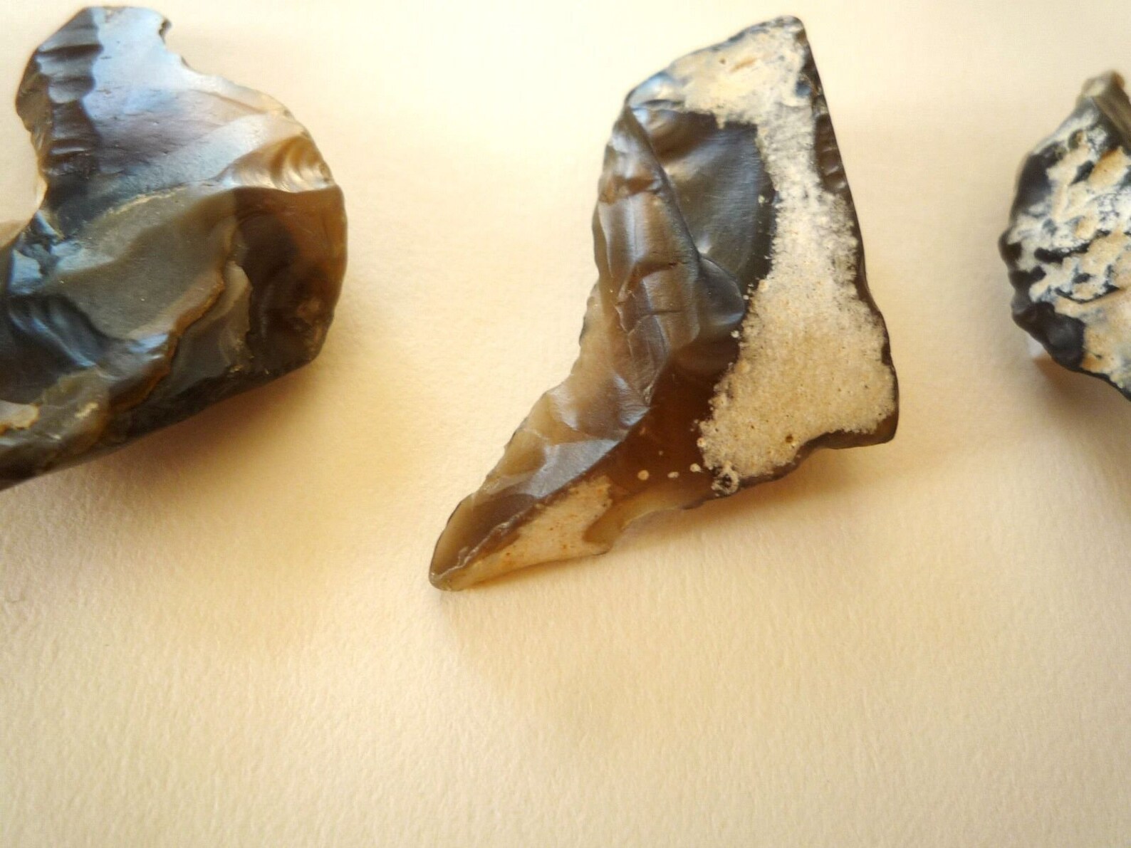 British Neolithic / Mesolithic Flint Tools / Scrapers in 3D Pine Frame ...