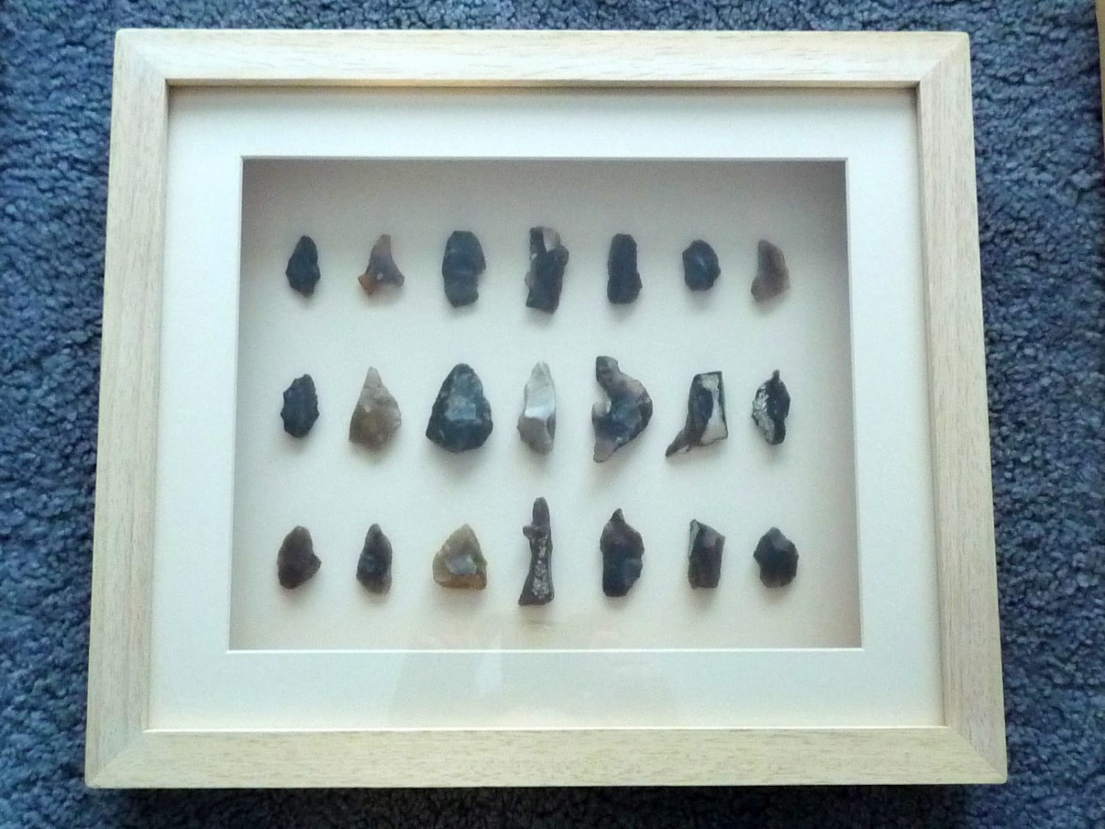 British Neolithic / Mesolithic Flint Tools / Scrapers in 3D Pine Frame ...